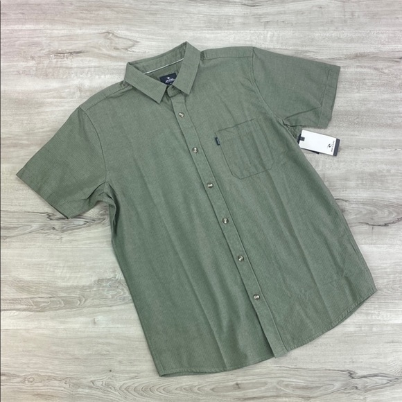 Rip Curl | Shirts | Rip Curl Ourtime Short Sleeve Button Mens Shirt ...